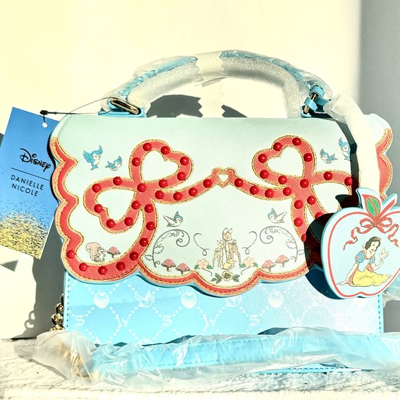 Danielle Nicole | Bags | Nwt Danielle Nicole Disney Snow White ...